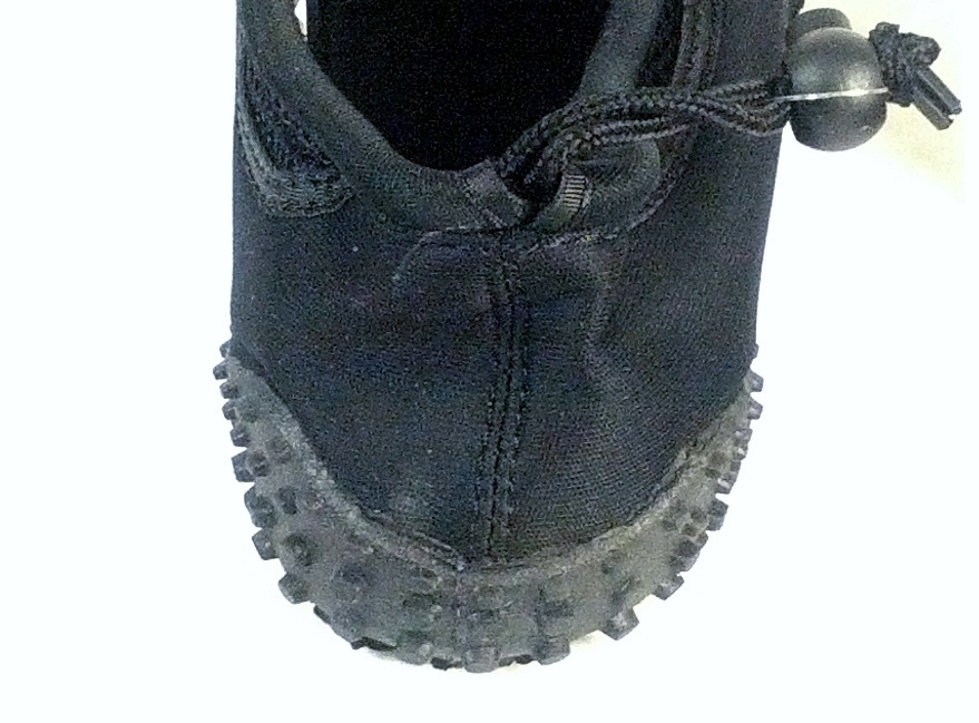 Men's Water Shoes Easy USA Wave Aqua Socks ~ NEW Beach. Sauna, Gym ...