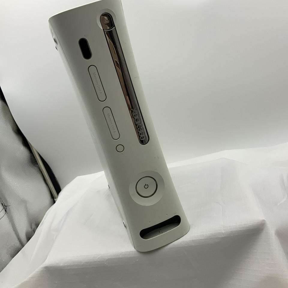 Xbox 360 Core Console Video Game System White FOR PARTS ONLY - UNTESTED ...