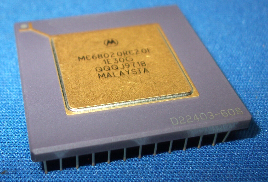 MC68020RC20E MC68020 MOTOROLA GOLD PGA VINTAGE 88+ NEW COLLECTIBLE QTY ...