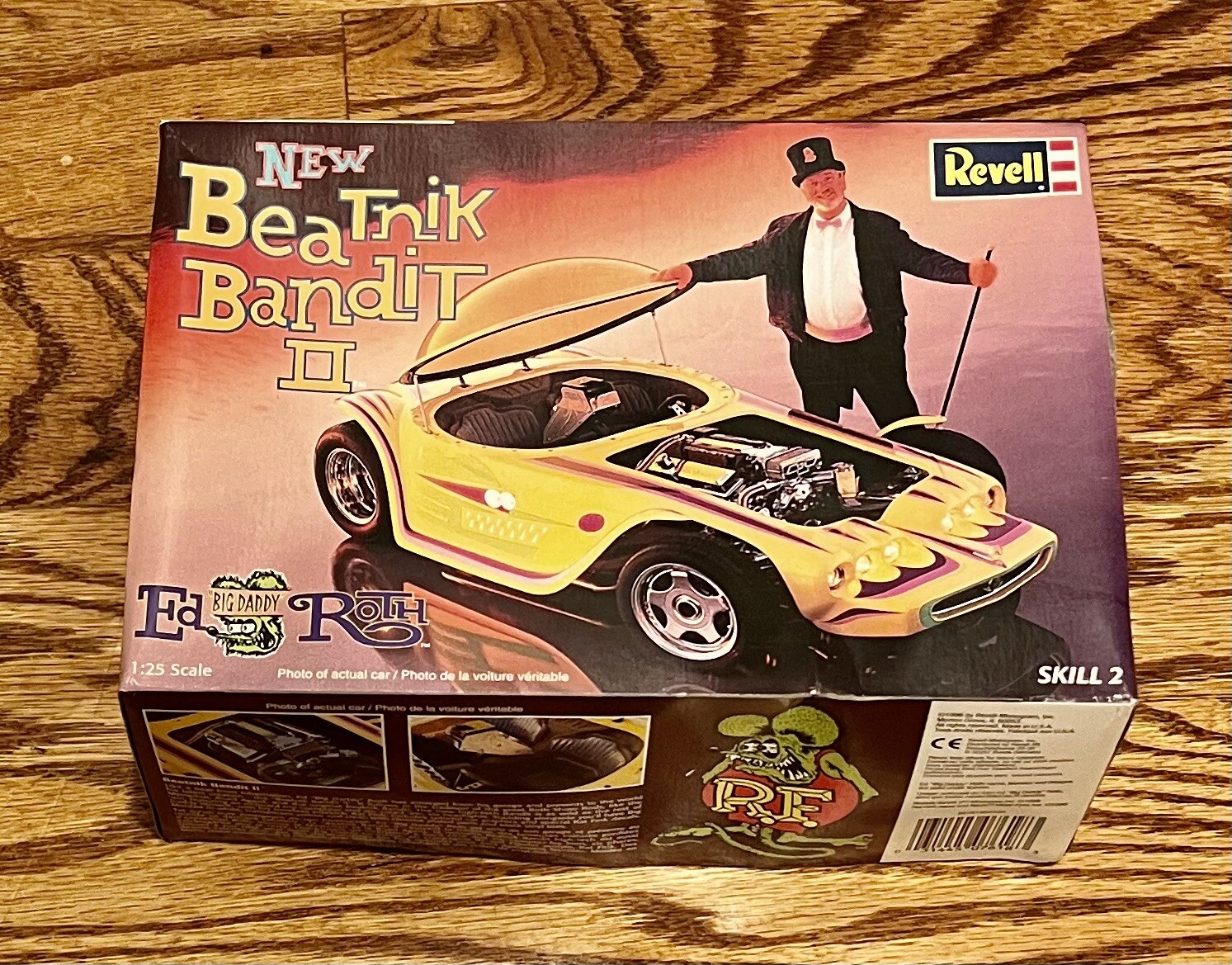 Free Shipping Revell Beatnik Bandit II Ed Big Daddy Roth 1:25 #85-7618 ...