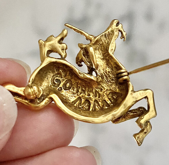 Vintage MMA Metropolitan Museum of Art Gold Tone Unicorn Brooch Pin | eBay