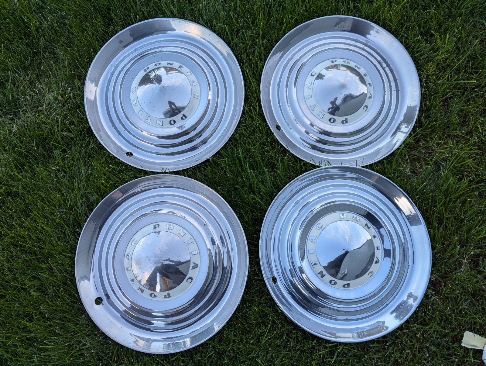 1953 54 Pontiac Hub Caps Set Of 4, 15", Great Condition! | eBay