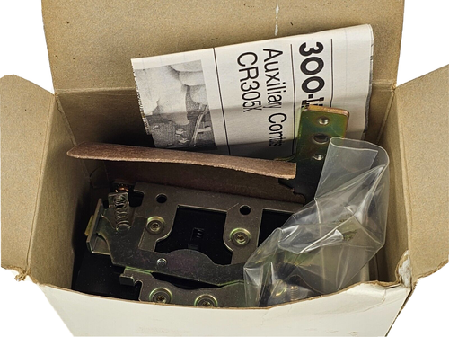 GE General Electric CR305X300C Auxiliary Contact Kit Nema Size 3 & 4 ...