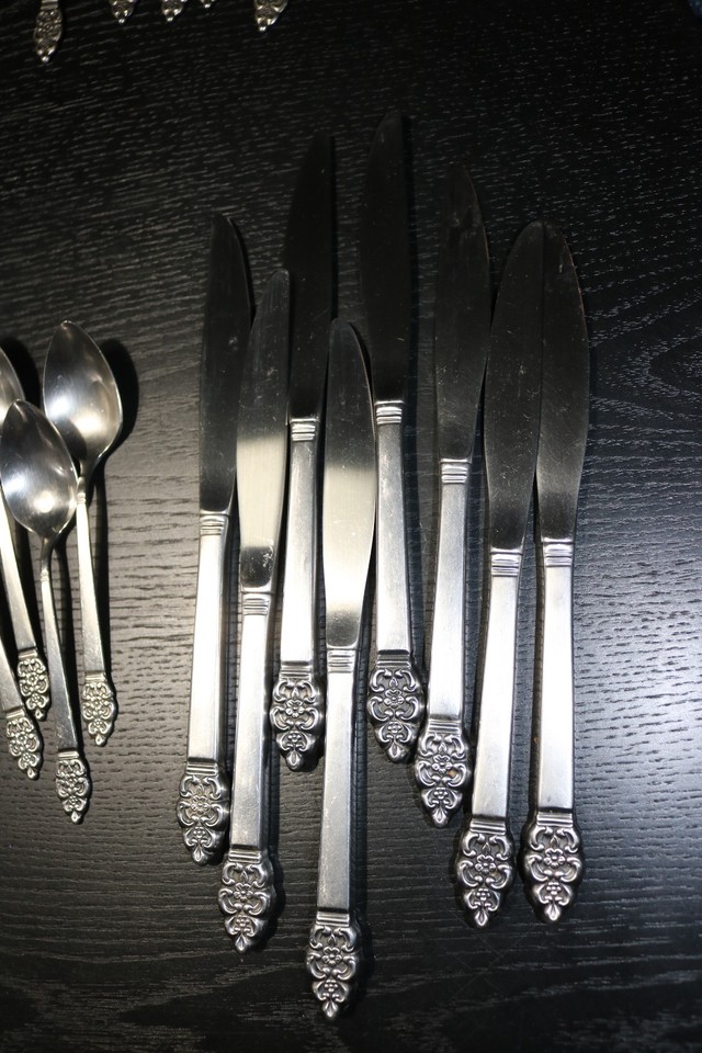 70s Oneida Craft Deluxe Stainless Flatware NORDIC CROWN 44 Piece Set ...