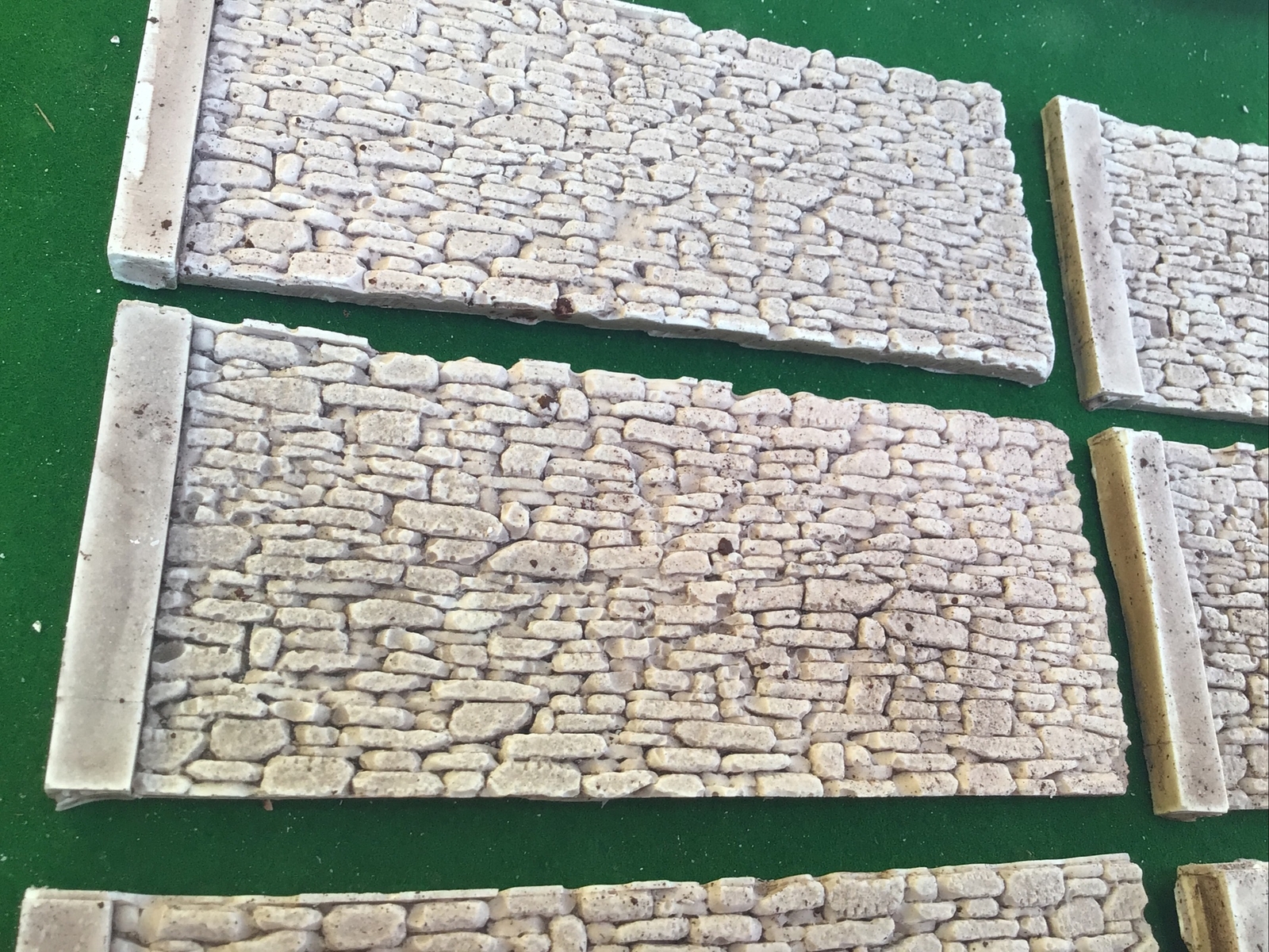 Highly Detailed 00 gauge OO scale stone Wall And Pillar- 6 Pcs Painted ...