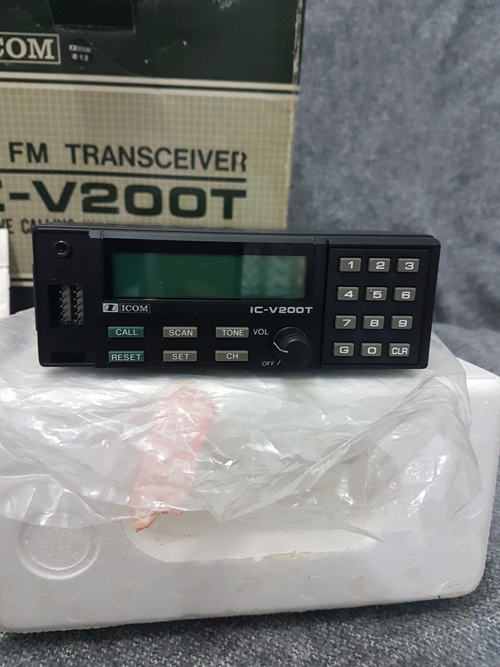 ICOM V200T VHF gma transceiver selective calling with 5_tone capability ...
