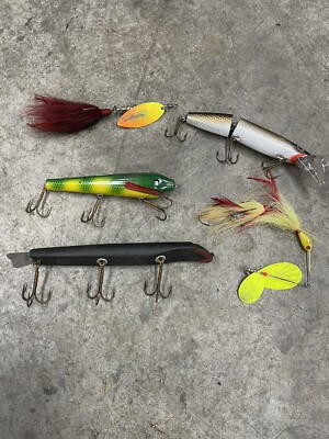 BS9 8" Jointed Depth Raider Joe Bucher Musky Pike Lure Crankbait Muskie ...