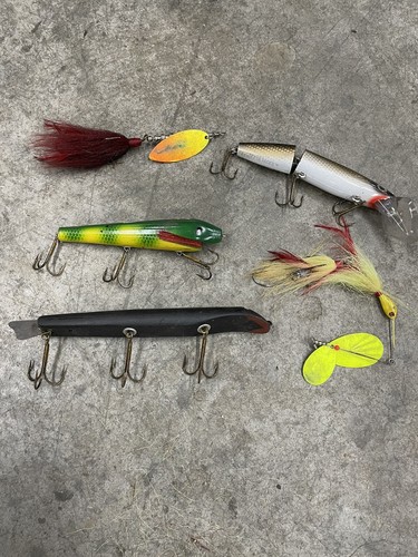BS9 8" Jointed Depth Raider Joe Bucher Musky Pike Lure Crankbait Muskie ...