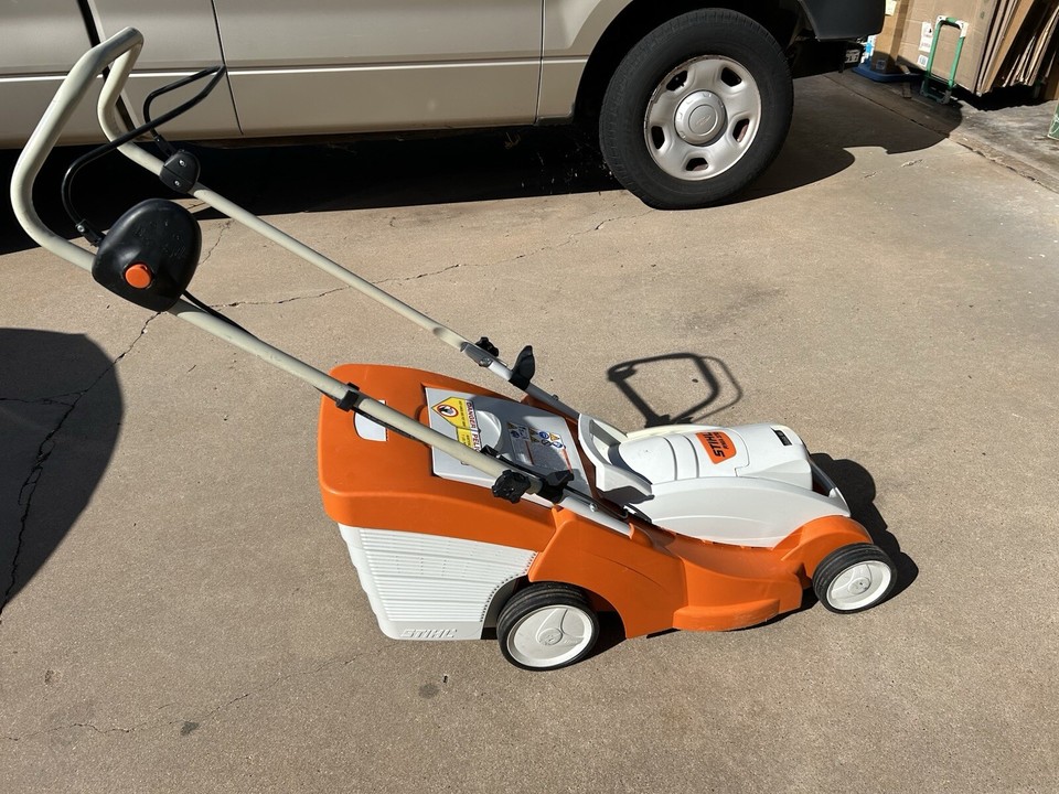 STIHL RMA 370 Battery Powered Push Mower Charger 2x Batteries AP300 ...