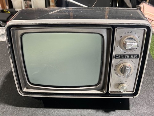 Rare Vintage Zenith AC/DC 9" TV Y092Y | eBay