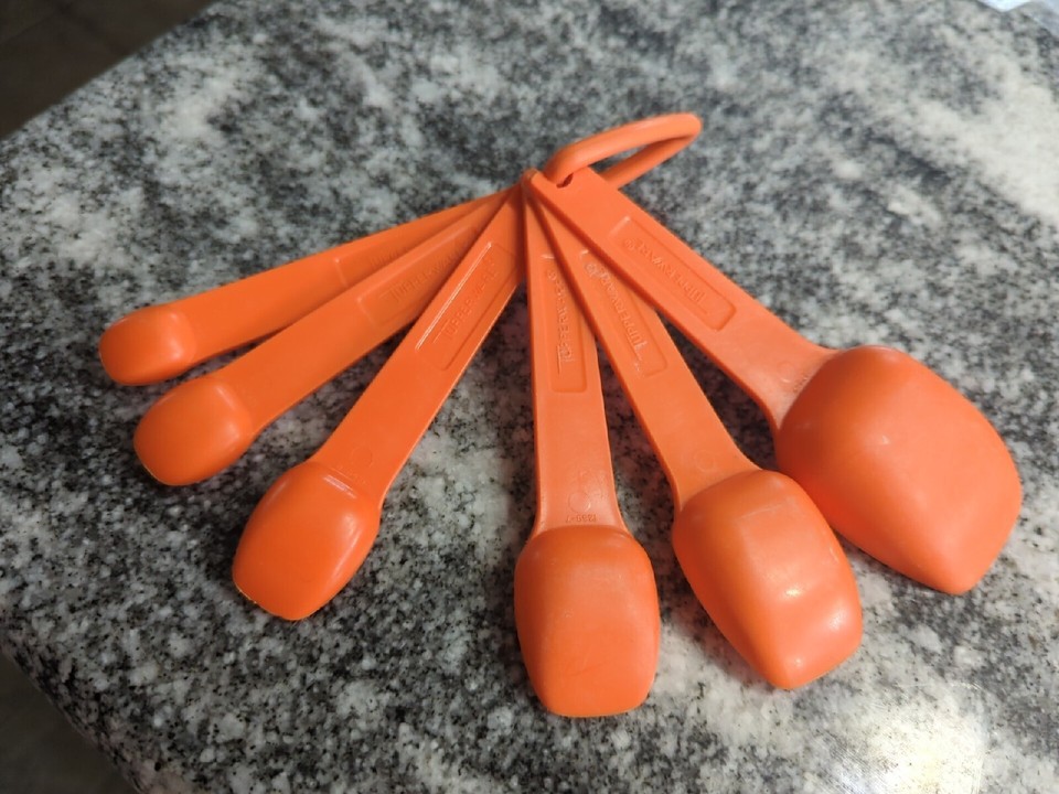Set Vintage Tupperware Nesting Measuring Spoons with D Ring - Orange | eBay
