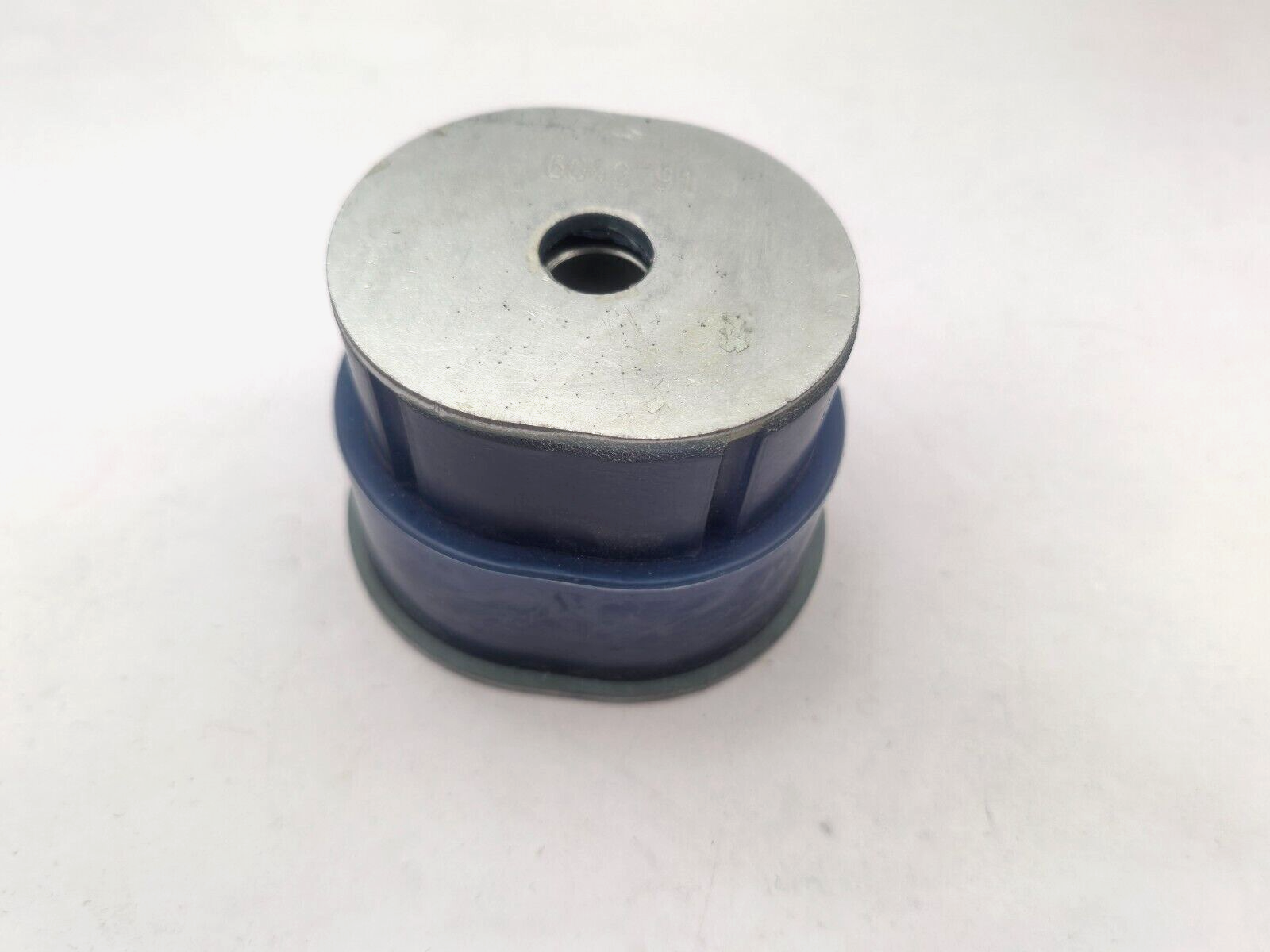 Humvee body mount newer style Hummer H1 12598952 | eBay