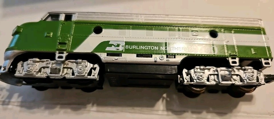 Burlington Northern 9700 F7A Diesel Locomotive Engine Life Like HO ...
