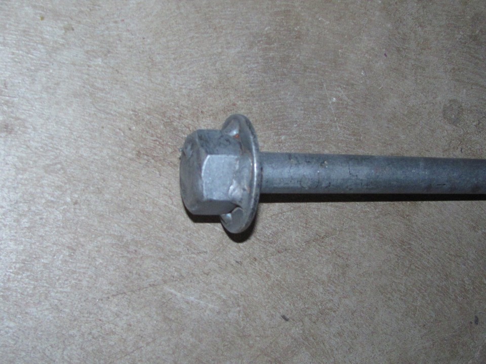 2 Dozen WOLF FANG ANCHORS w/ 18" CABLE & DRIVER, trapping stakes, traps ...