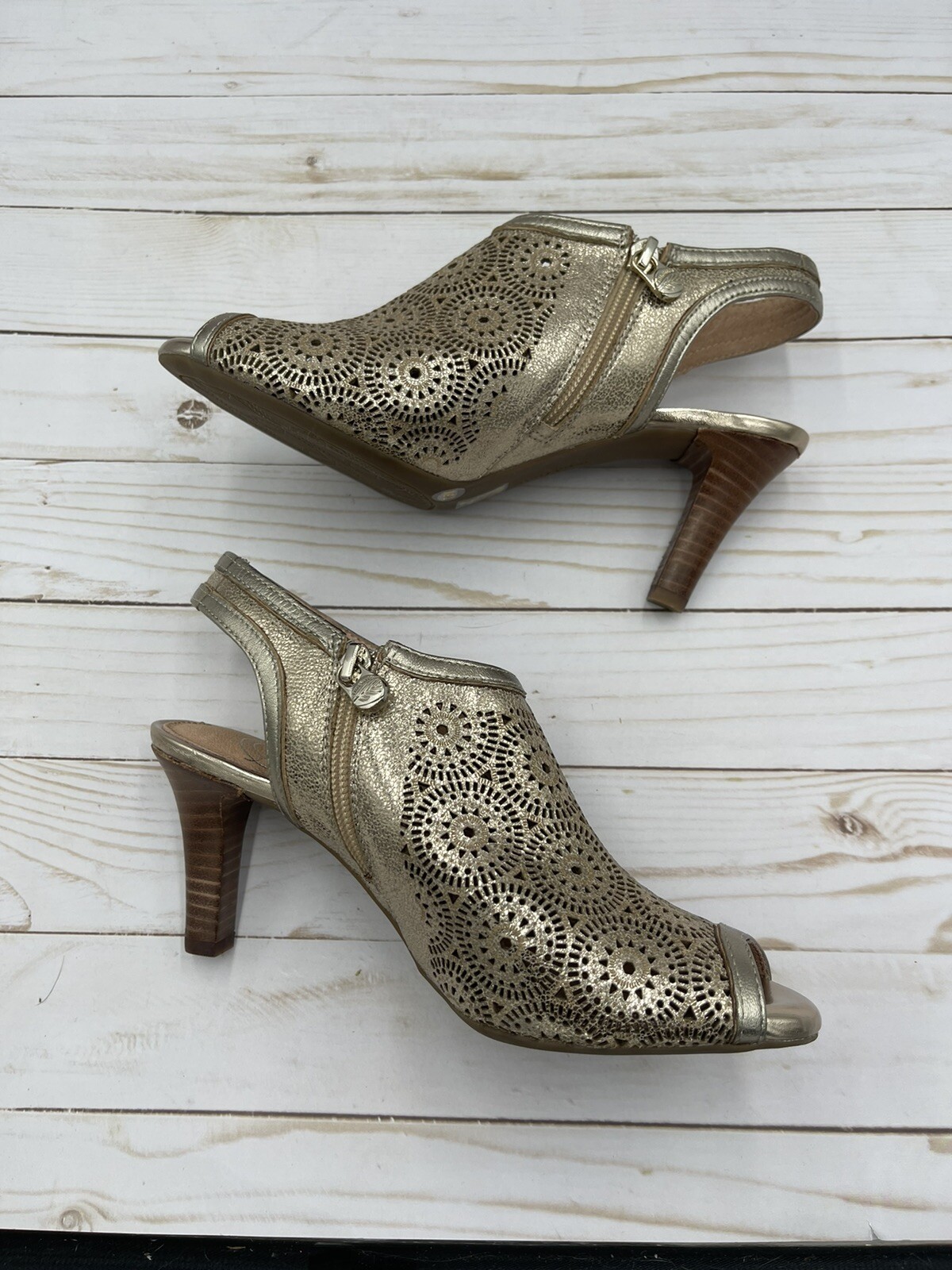 Nurture Shoes Womens 7.5 Leather Slingback Heels Lasercut Metallic Side ...