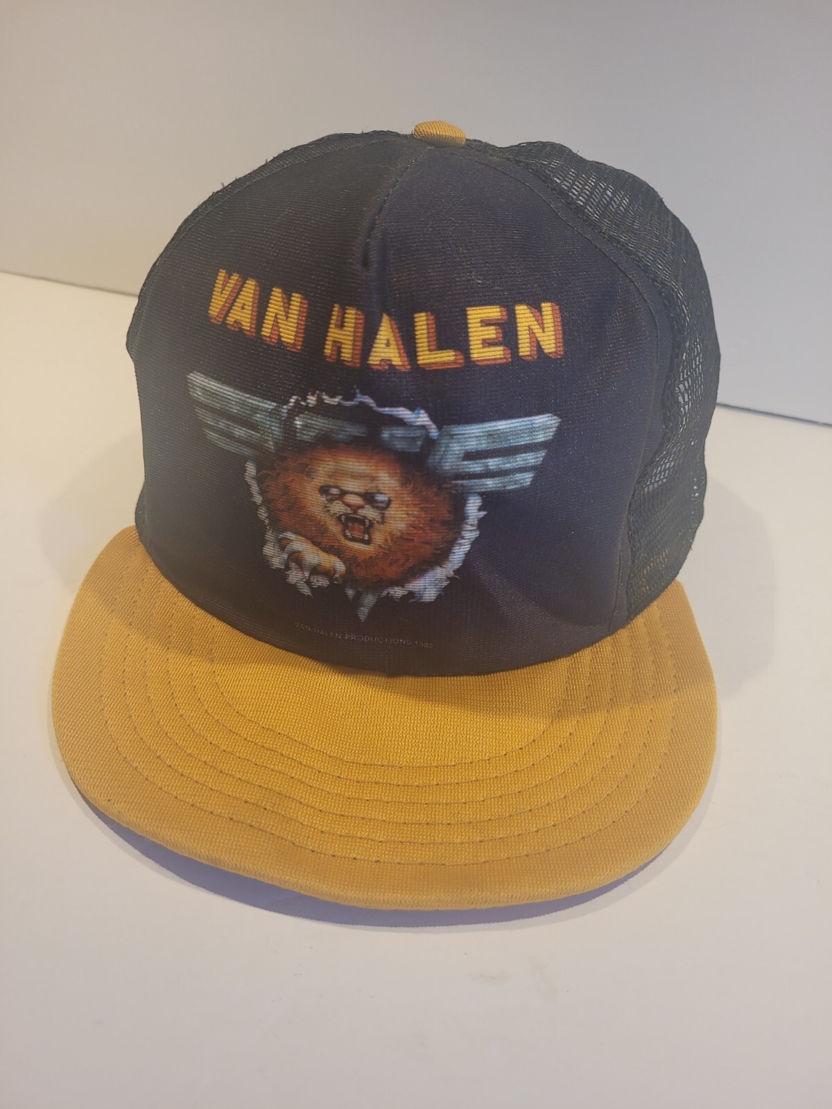 ️1982 Vintage VAN HALEN Hide your sheep Tour Lion Tr… - Gem