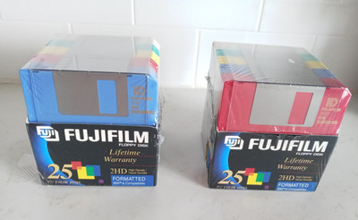 NEW Fujifilm Floppy Disk 2HD IBM 3.5” Color Formatted Disks IBM 2x25 ...