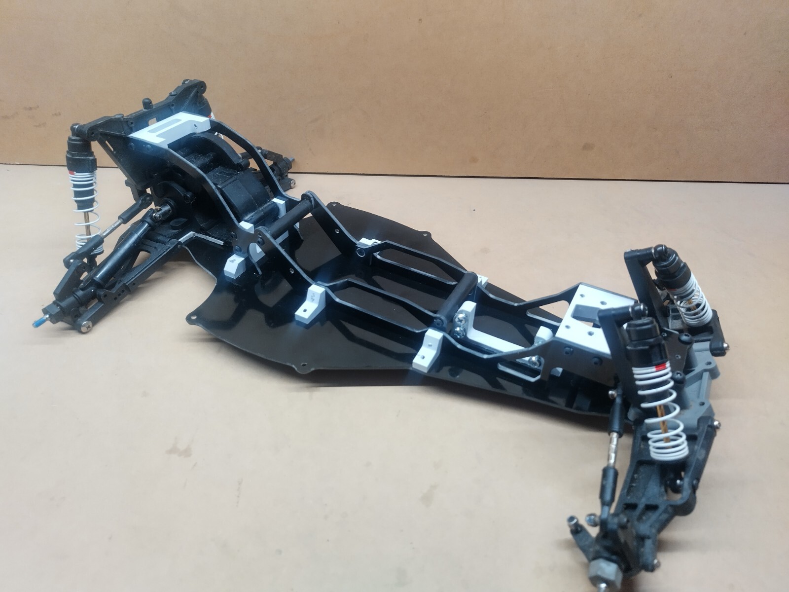 Slice A8 Mid Motor Traxxas Slash chassis ChuckworksRC Miami Vice ...
