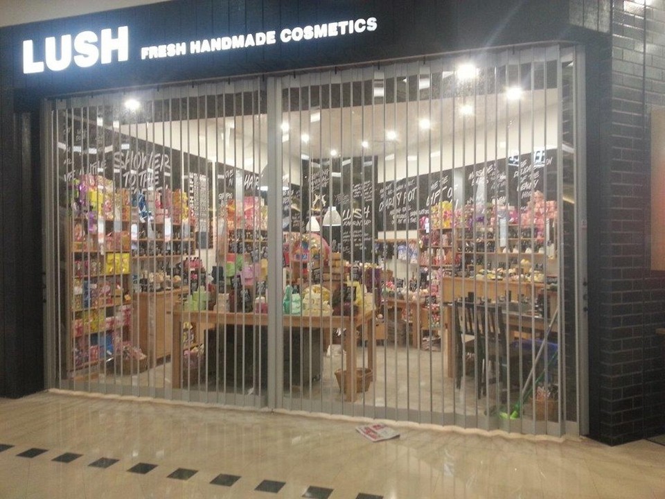 side folding grille security gate for storefront 8 x 8 stacking grille ...