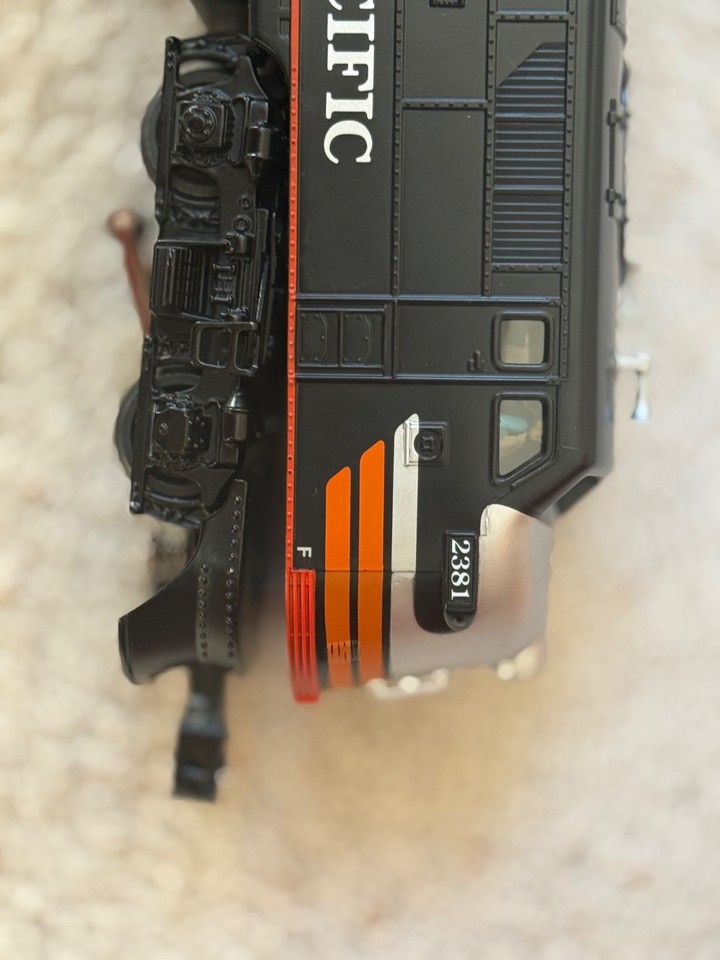 NIB, vintage Lionel , FT Diesel Engine 6-38253 | eBay