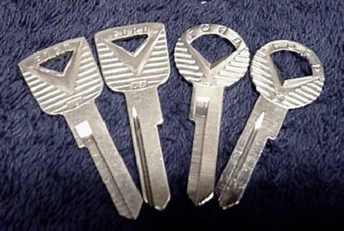 (4) New Ford Logo Key Blanks Ford Mercury Lincoln Thunderbird Edsel 52 ...
