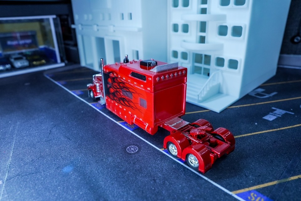 DCP 1:64 Peterbilt 389 Custom Made Long Sleeper | eBay