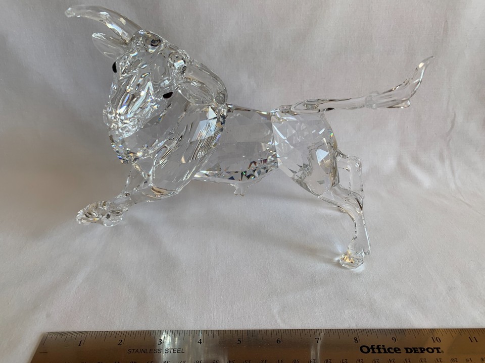 Swarovski Crystal Bull Figurine 2004 Numbered Limited Edition # 142/ ...