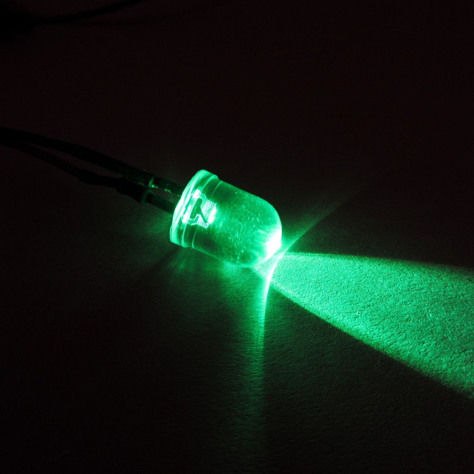 12V DC Super Bright Light 3mm-10mm Clear LED 20cm Pre-Wired Cable ...