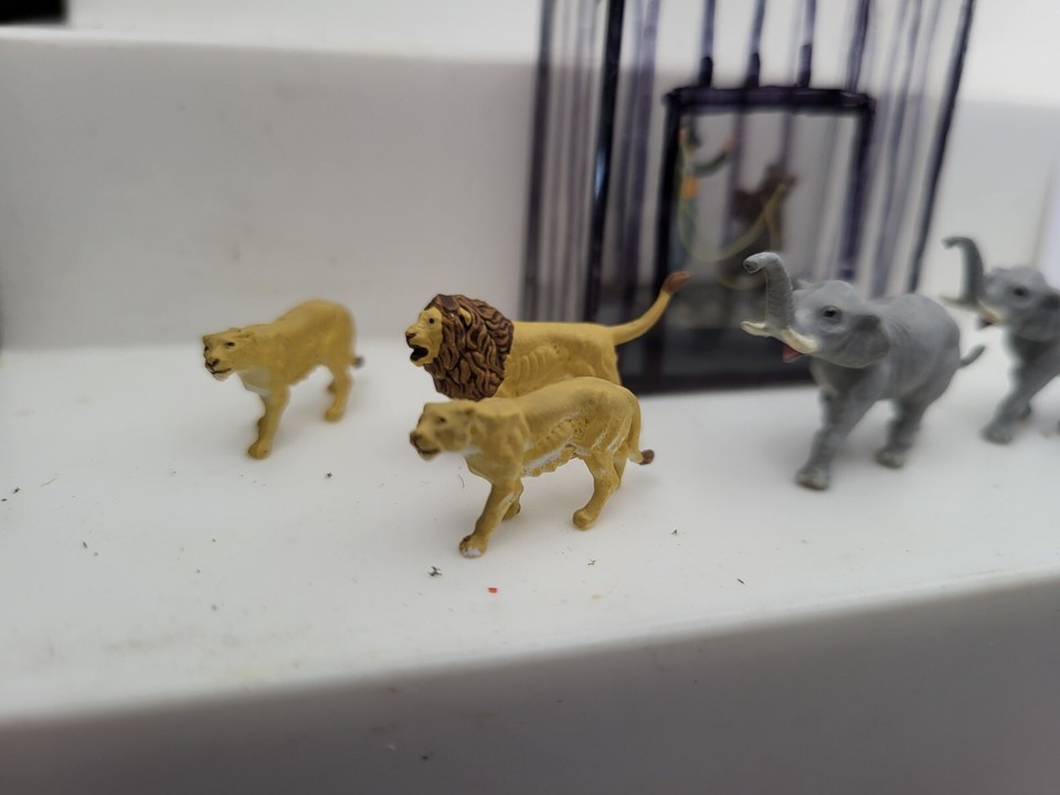 Lot of HO Scale Circus Animals and Trainer Figure, $5/$2/$10 Ship (Lot ...