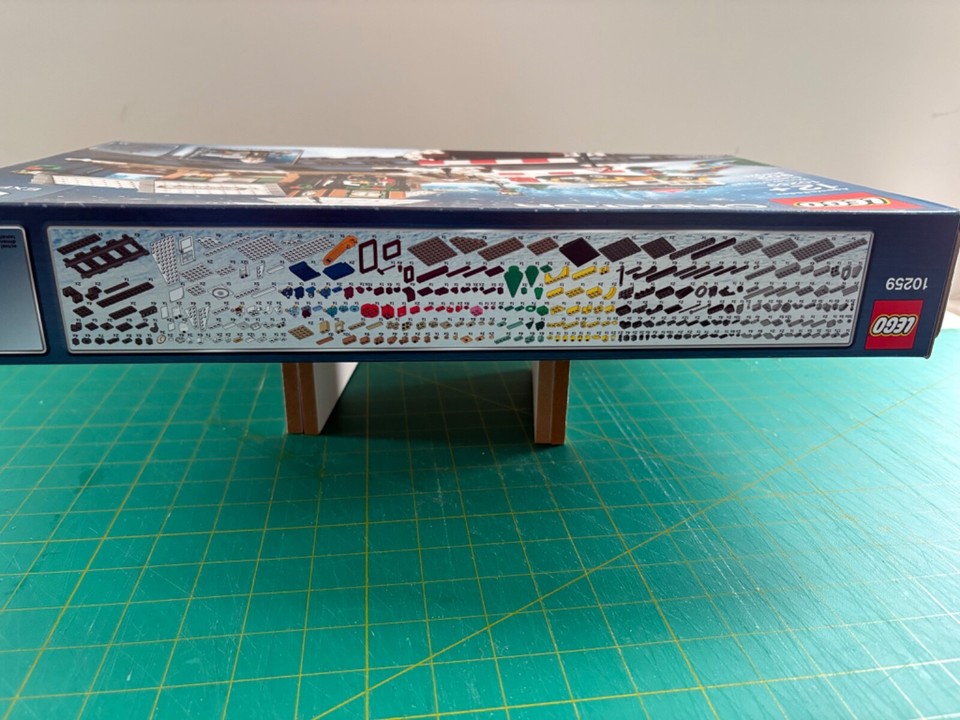 LEGO Winter Village Station 10259 Creator Expert Christmas HolidayNRFB ...