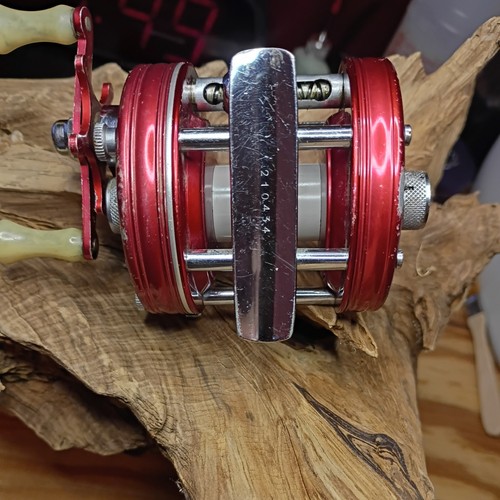 VINTAGE RH RED ABU GARCIA AMBASSADEUR 5000 BAITCASTER FISHING REEL | eBay