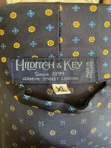 Hilditch & Key of Jermyn Street Navy Floral Silk Dressing Gown with ...