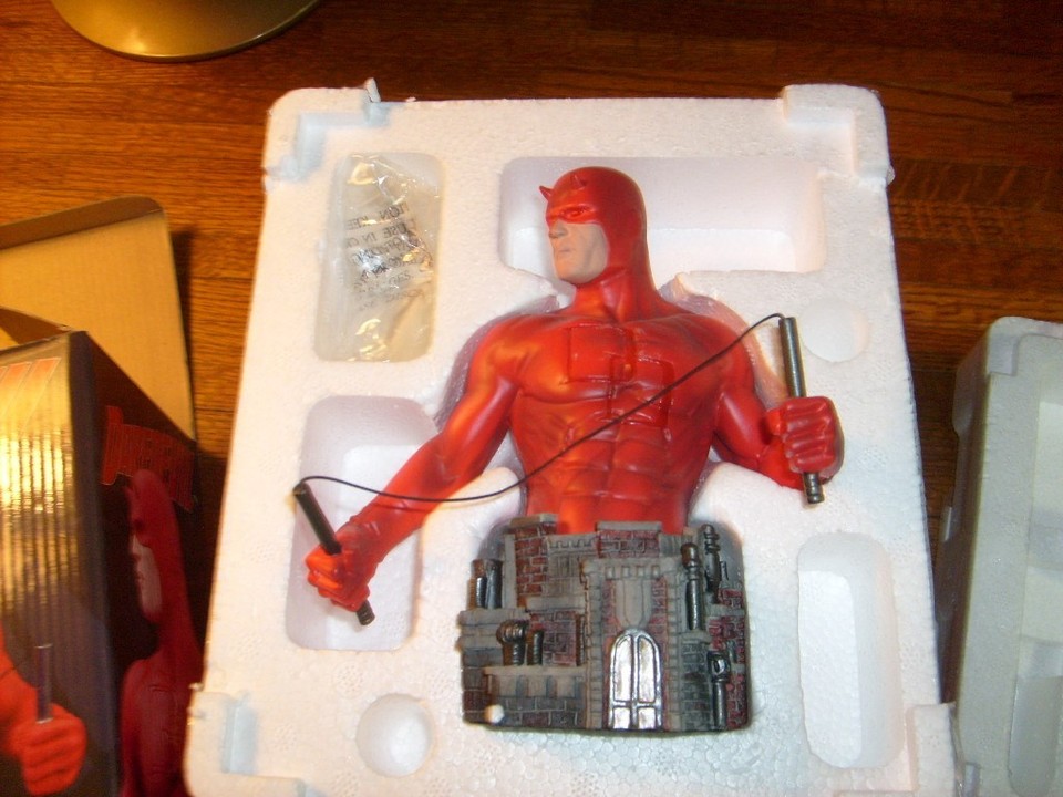 DAREDEVIL: TWO DIFFERENT DIAMOND SELECT, 2002 MARVEL BUSTS | eBay
