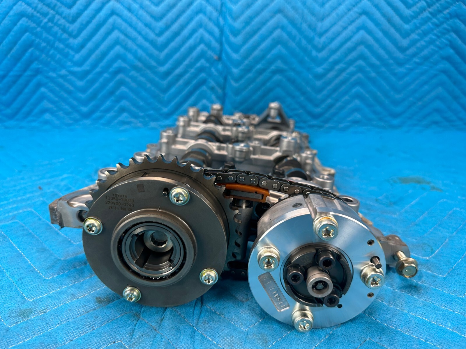 Lexus LS500 Engine Camshafts w/ Housing & Bolts Driver's Side 39k 2018 ...