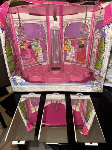 Vintage Topper Dawn's Dress Shop-Missing Frames on Mirrors+ Doll | eBay