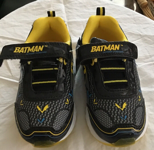 DC Comics Batman Light Up Sneakers Slip on Strap Closure Toddler Boys ...
