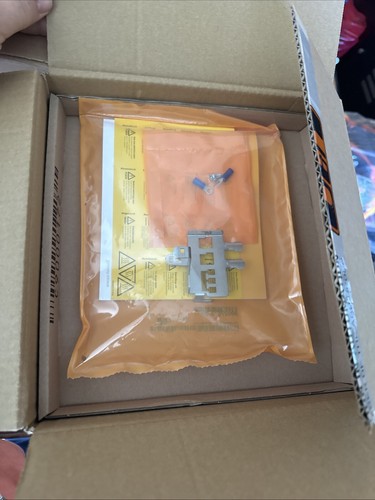 B&R Contrôle Servomoteur Acopos micro 100D Servo 80VD100PD.C000-01 Rev ...