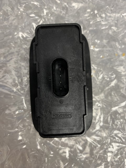 VOLVO S90 MK2 Rear Tailgate Close Lock Switch Buttons 31427330 2017 for ...