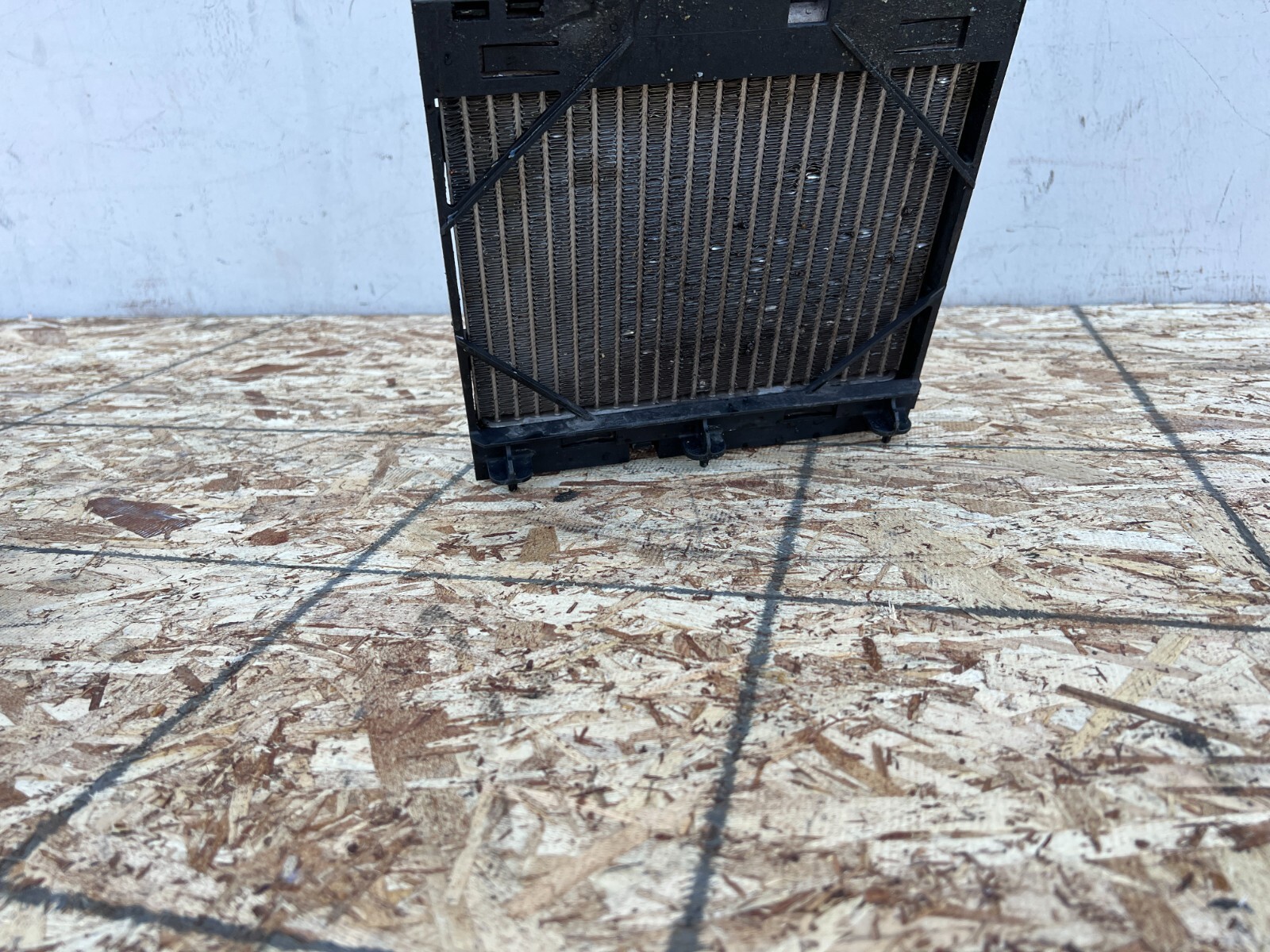 RIGHT RADIATOR OIL COOLER FRONT RIGHT BMW 640I 650I 550I 535I (2012 ...