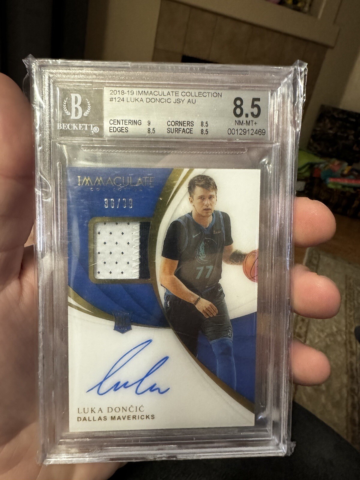 2018-19 Immaculate Luka Doncic Autograph Rookie Patch Auto RC #36/99 ...