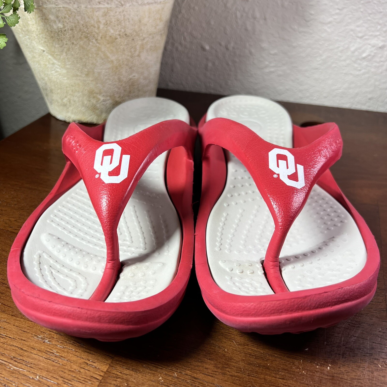 Mens Sz 12 Crocs University Of Oklahoma Sooners Flip Flops Sandals | eBay