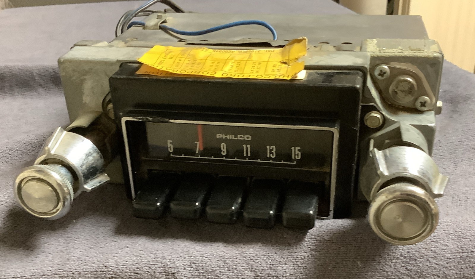 Vintage Ford Philco AM Push Button Car Radio D42A-18806A 12V NEG GND ...