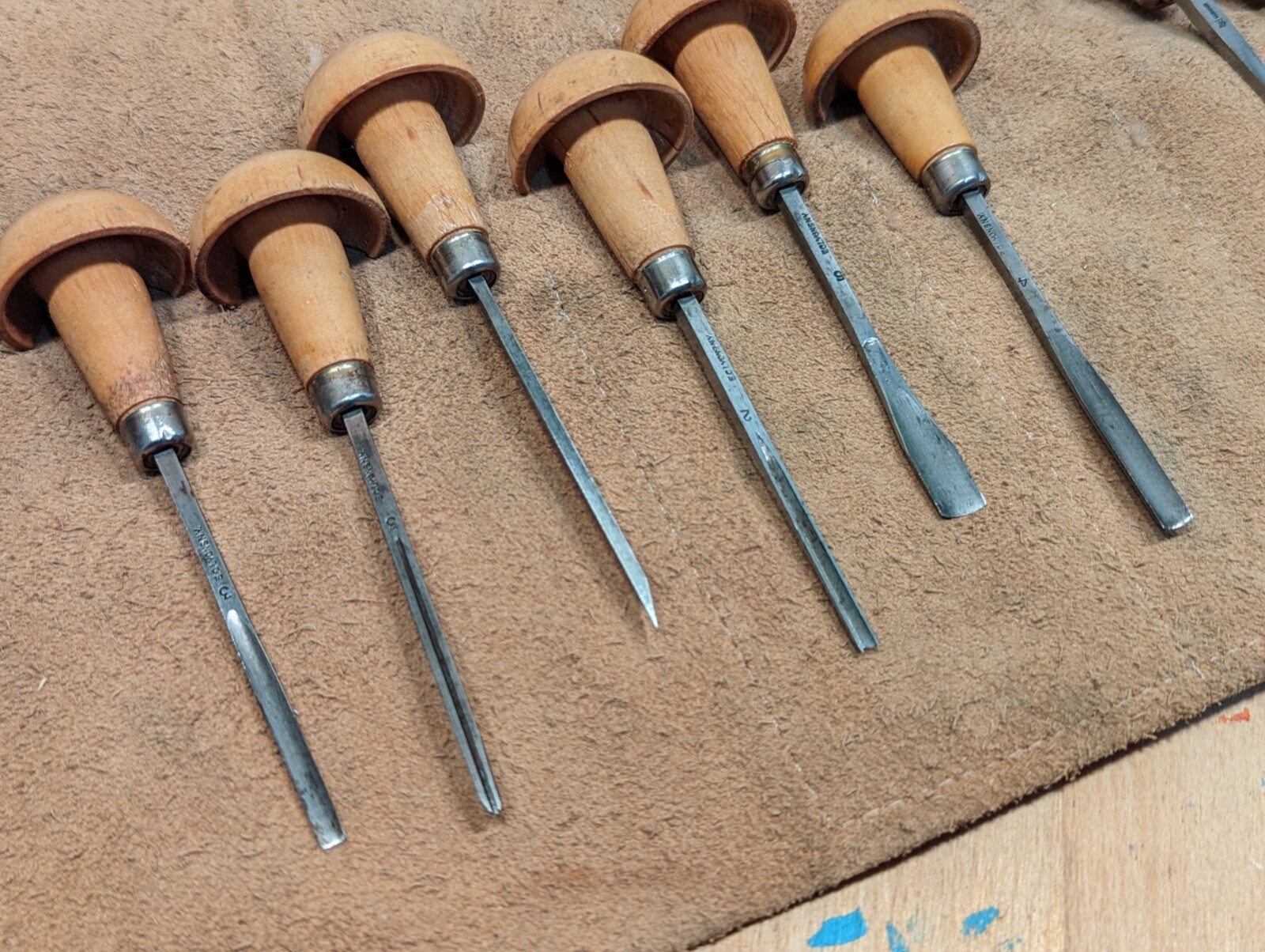 Antique E. C. Lyons Wood Chisels Carving Set Vintage Tools Chisel ...