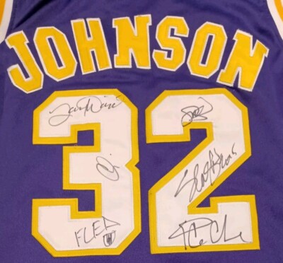 LA LAKERS Fan Autographed Jersey Snoop Dogg FLEA Larry David SLASH Ice ...