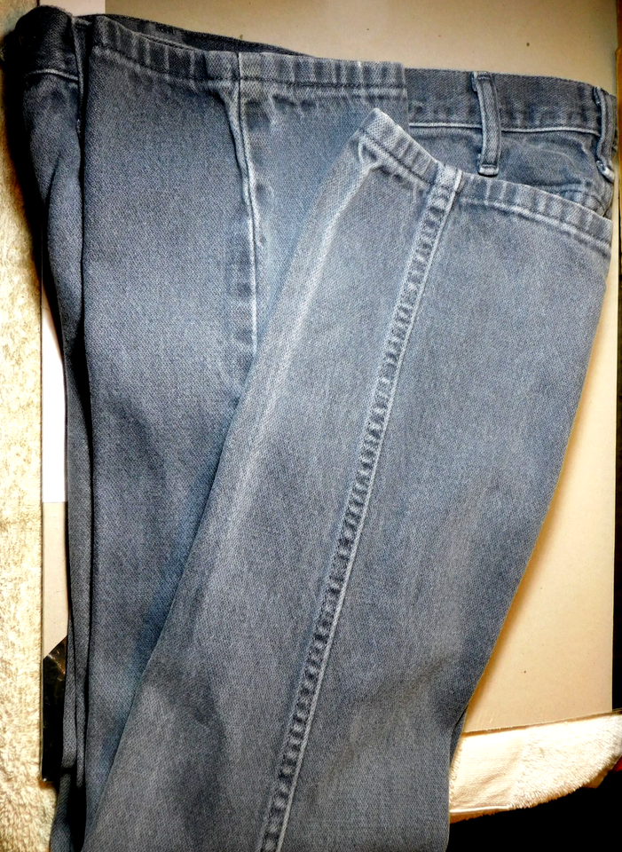 Wrangler~Men's Grey Color Blue Jeans Size 31 x 30 RN# 130273 | eBay