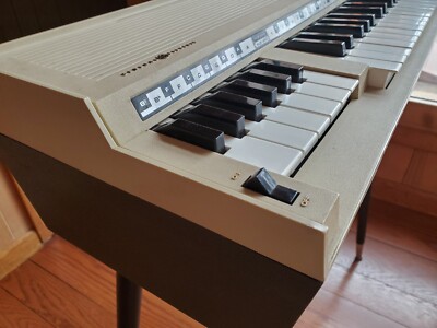 General Electric Keyboard GE N3815A 3-Octave Air Chord Organ w/ Legs ...