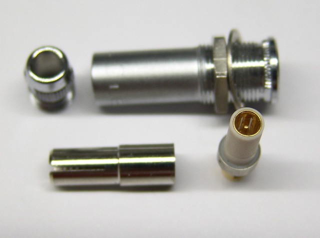 LEMO Größe 0S Einbau Buchse geschlossen (m) TRIAX HF 50 Ohm PSA.0S.650 ...