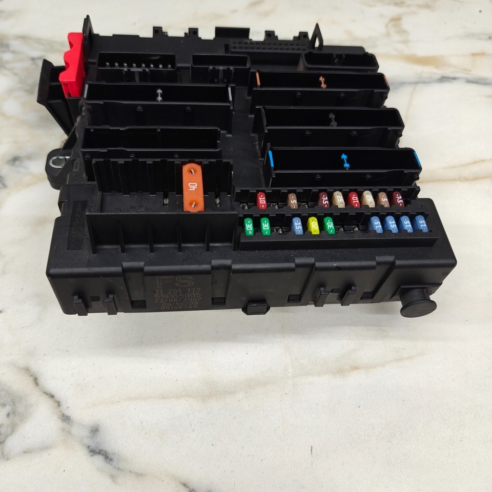 OPEL SIGNUM / VECTRA C REC Rear trunk fuse box 13205777FS WITH SECURITY ...