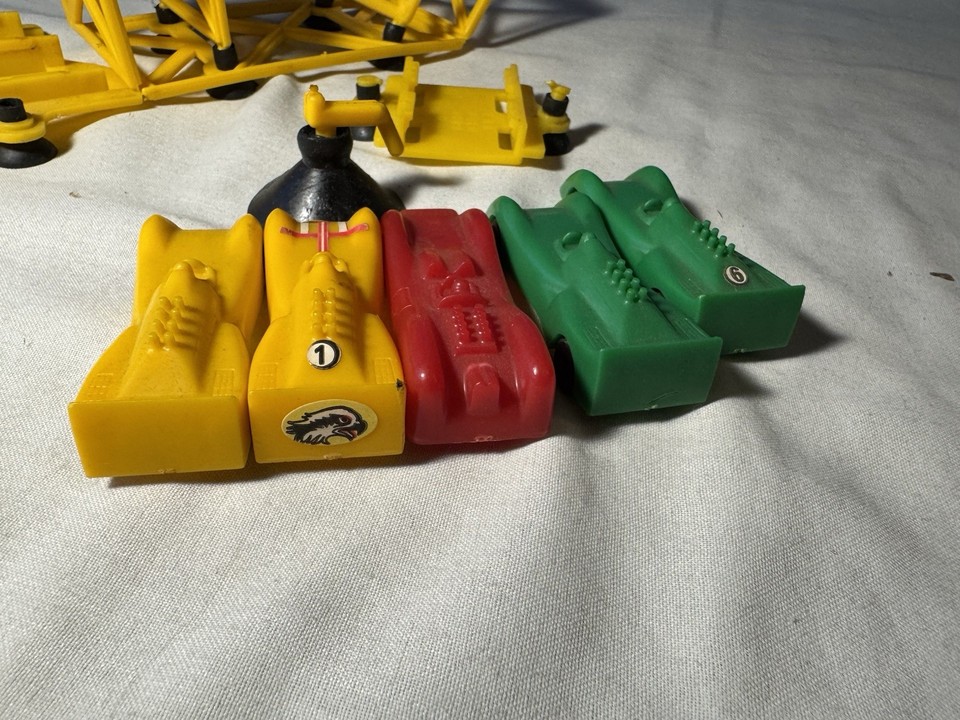 1970's Speedy Wheels Action Track Toy with 5 Cars Ralston Purina w ...