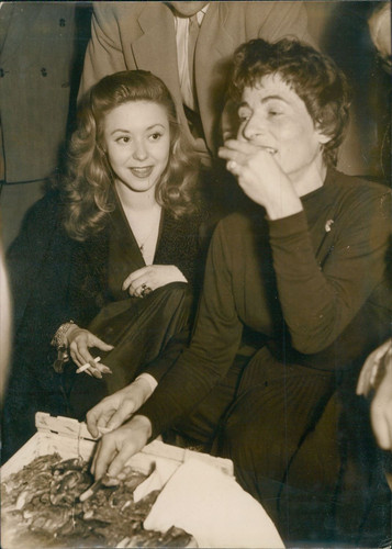 Paris, Maria Riquelme and Claude Martine at the Claire Belon Award ...